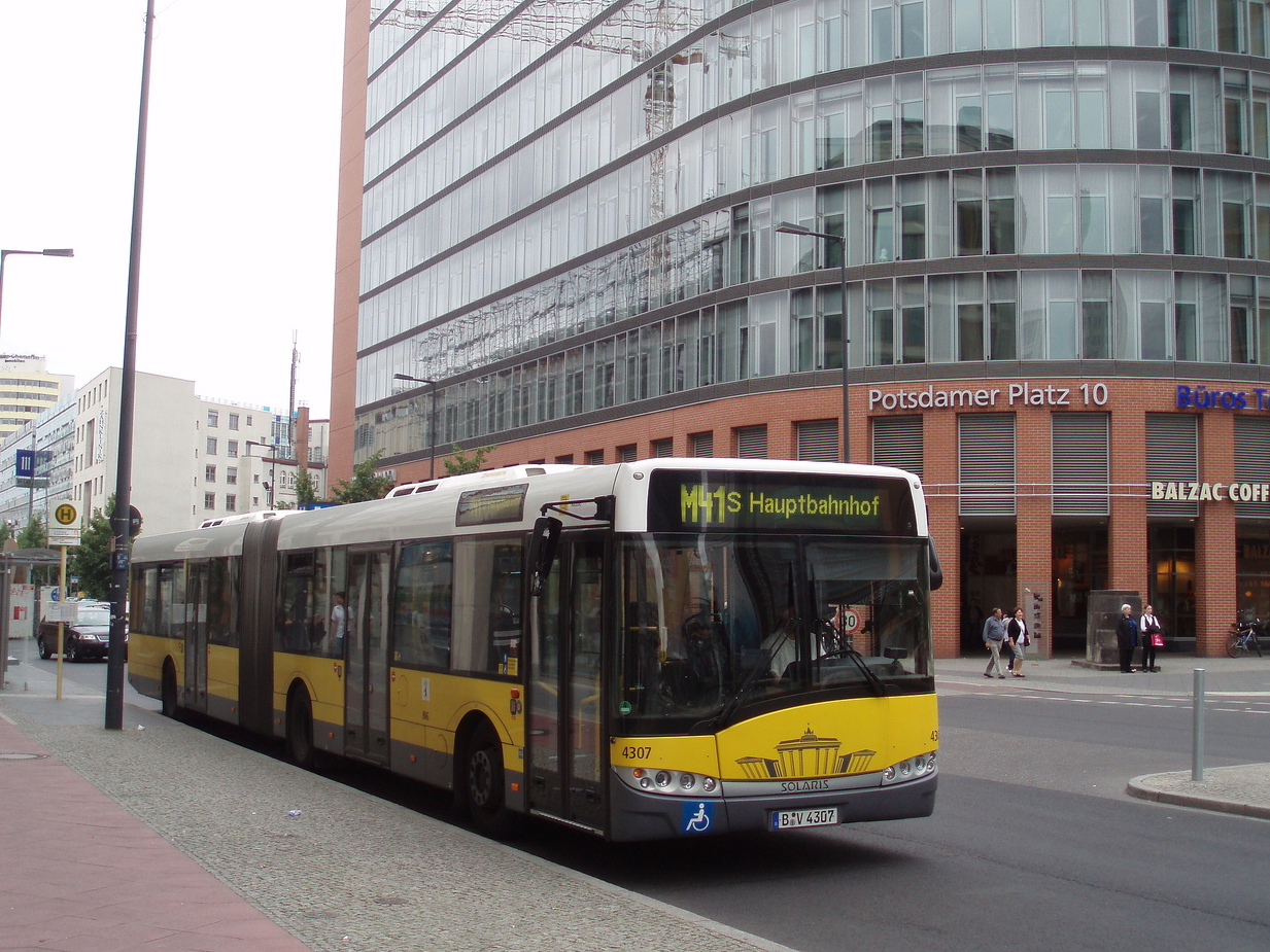 BVG - BERLIN - SOLARIS URBINO 18 - Bus Gallery